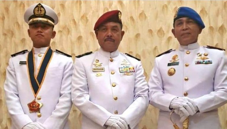 Muhammad Faugi, Anak Mantan Wako Padang Dilantik Jadi Perwira TNI AL ...
