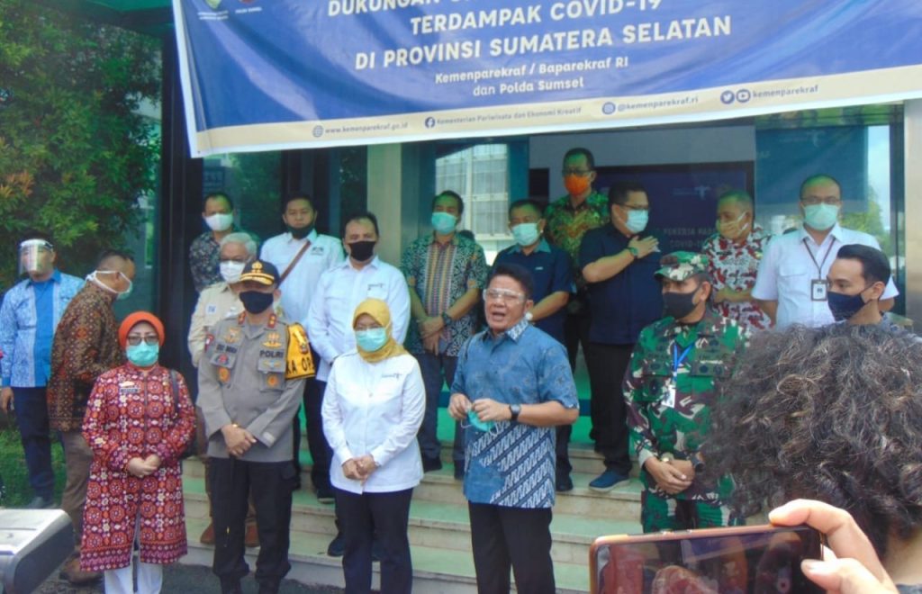 Terima Paket Sembako, Gubernur Sumsel : Ini Bentuk Perhatian ...